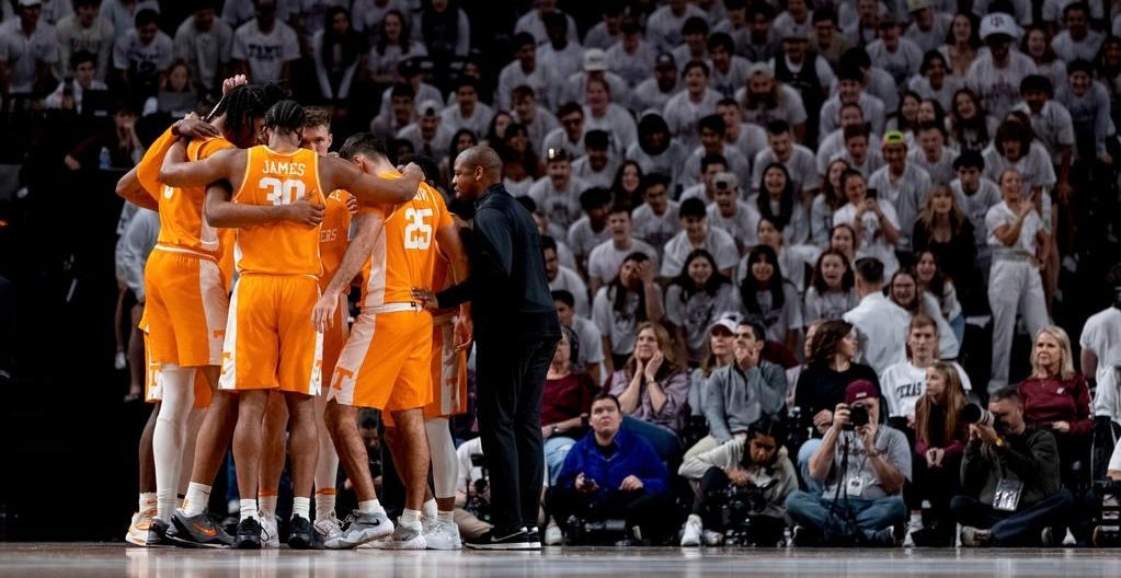 Tennessee Basketball Preview No 8 Vols Look To Bounce Back At Arkansas