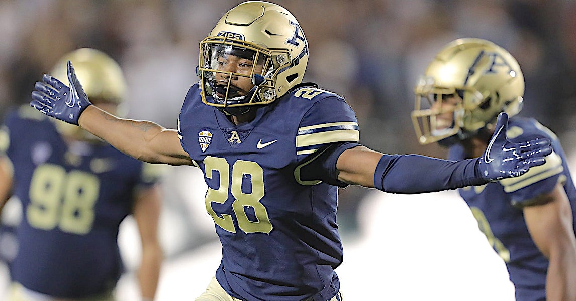'Pedigree of football' sells new transfer Tyson Durant on Washington State