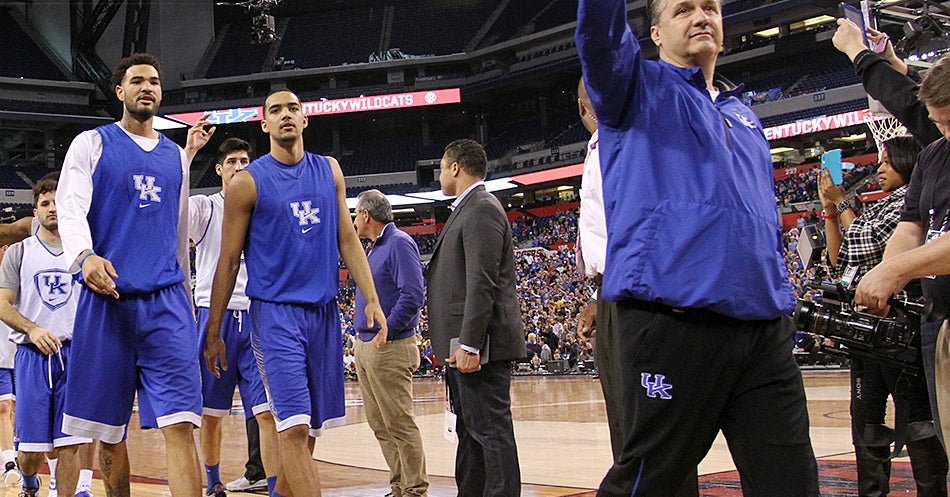 UK adds two basketball walk-ons