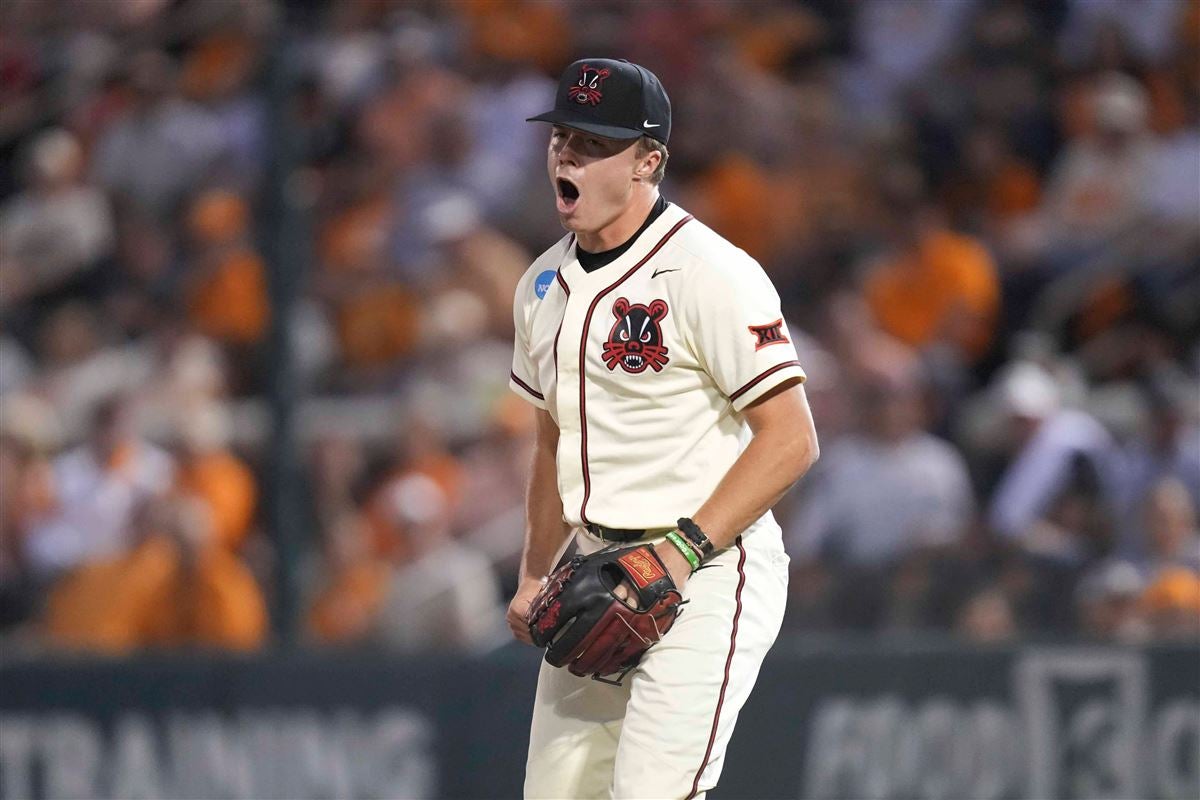 Tennessee Outlasts Cincinnati, Marcus Phillips Shines