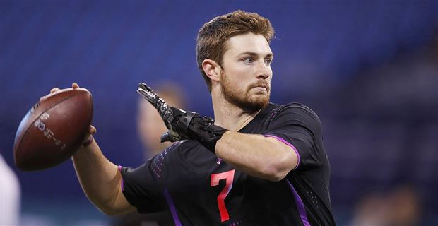 Luke Falk expects to be drafted in Round 2, maybe late Round 1