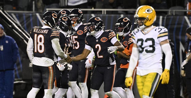 Five storylines that defined the Bears 2025 season on offense