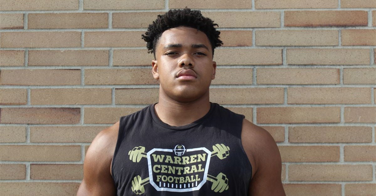 Three-star OL Cameron Herron names top six, official visit schedule