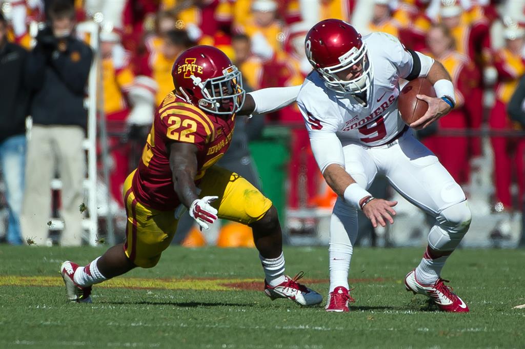 Oklahoma Finds Success With Quarterback Run Game