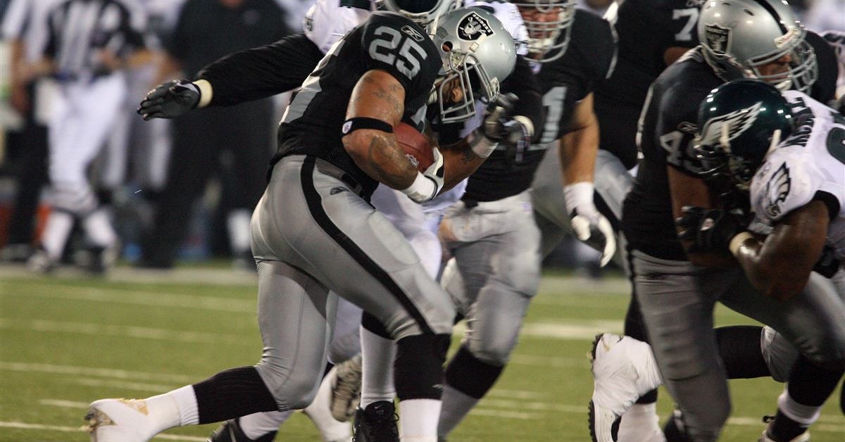 Ex-Texas A&M DT Ed Jasper dies at 49, per report