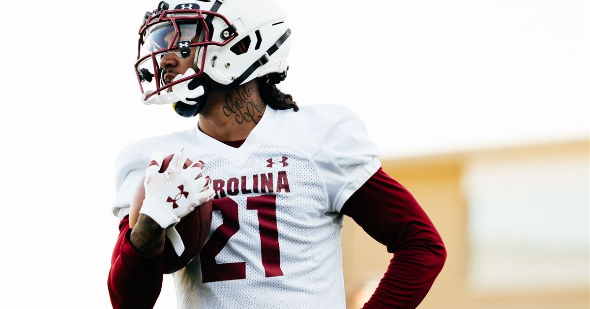 Reserve South Carolina wideout enters NCAA Transfer Portal