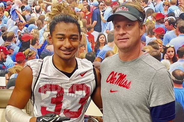 2024 linebacker Jordan Lockhart commits to Ole Miss
