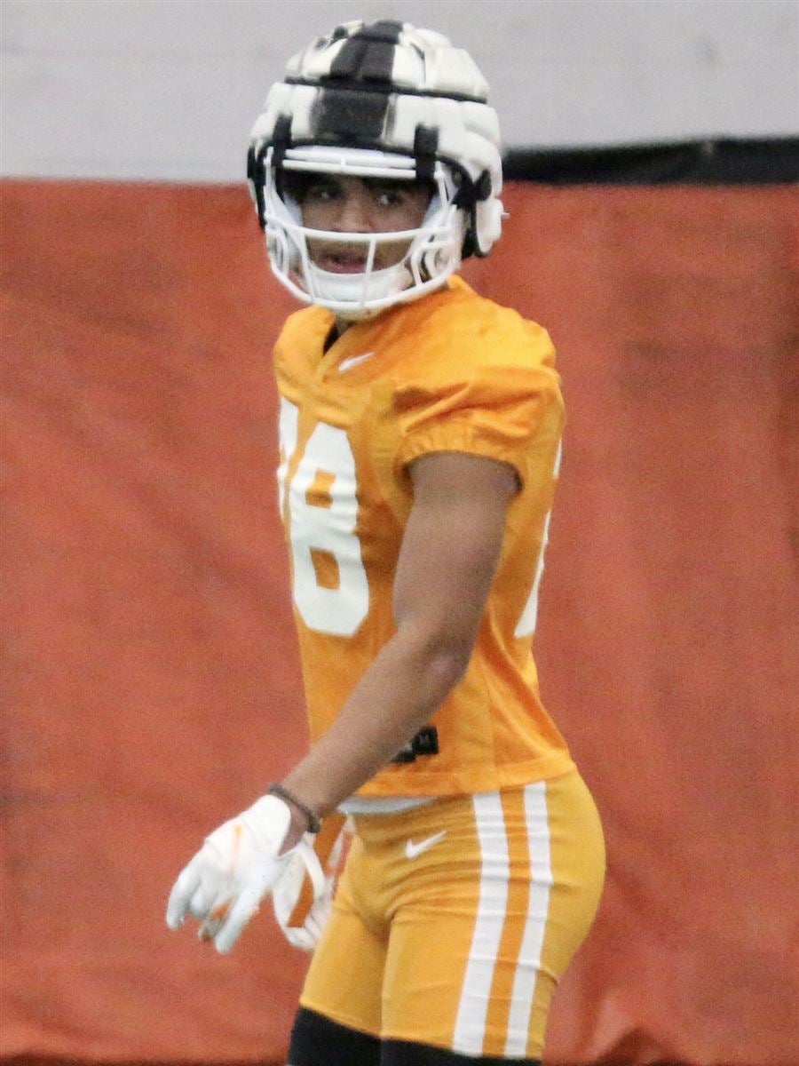 Two more early enrollees join Vols for start of spring ball
