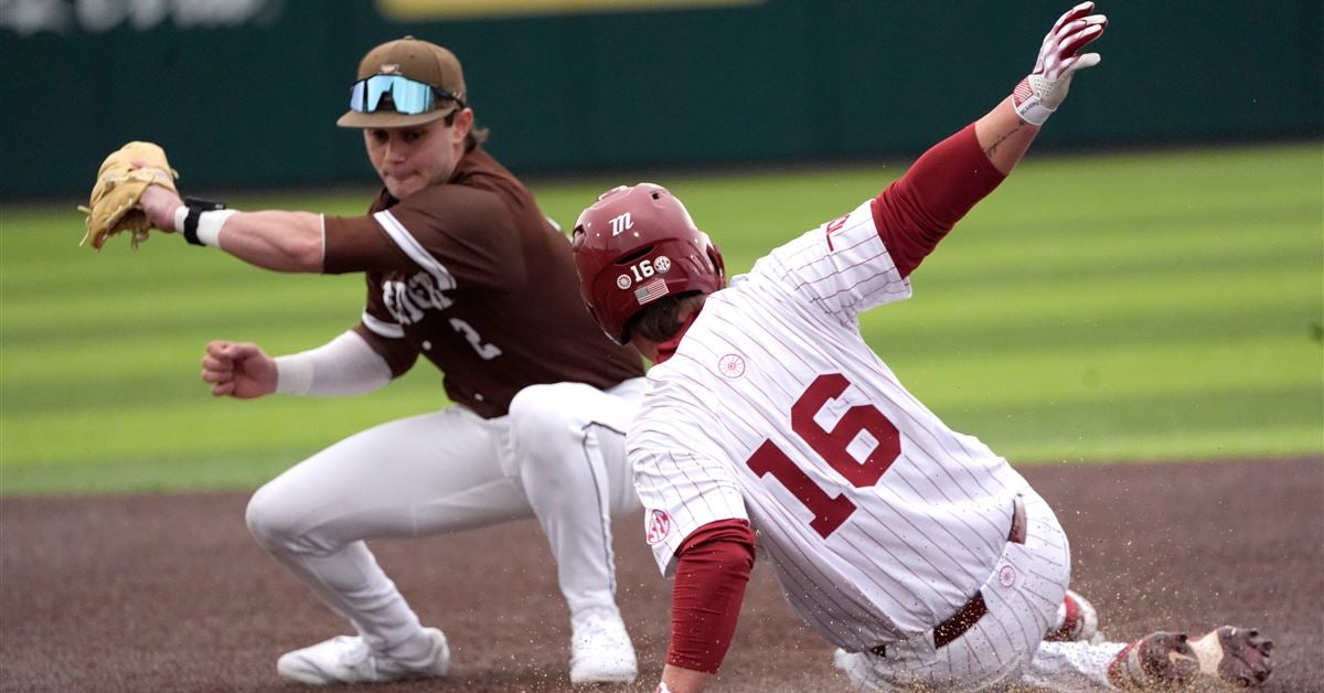 Oklahoma run-rules Lehigh to sweep Opening Day doubleheader