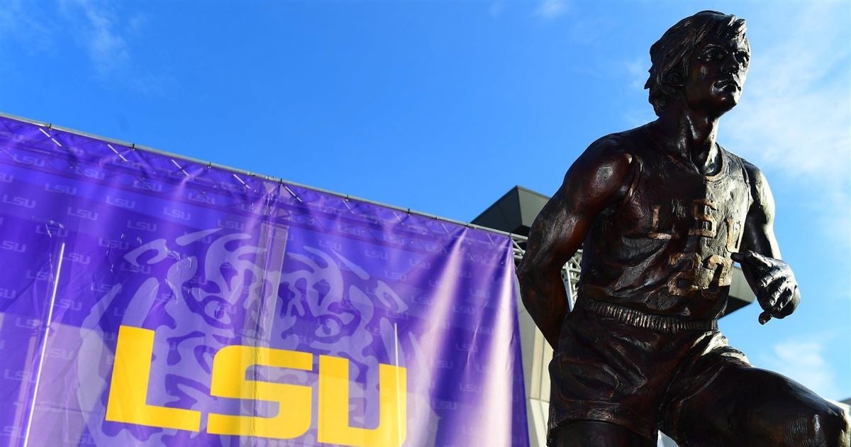 Pete Maravich statue unveiled, joins other LSU greats