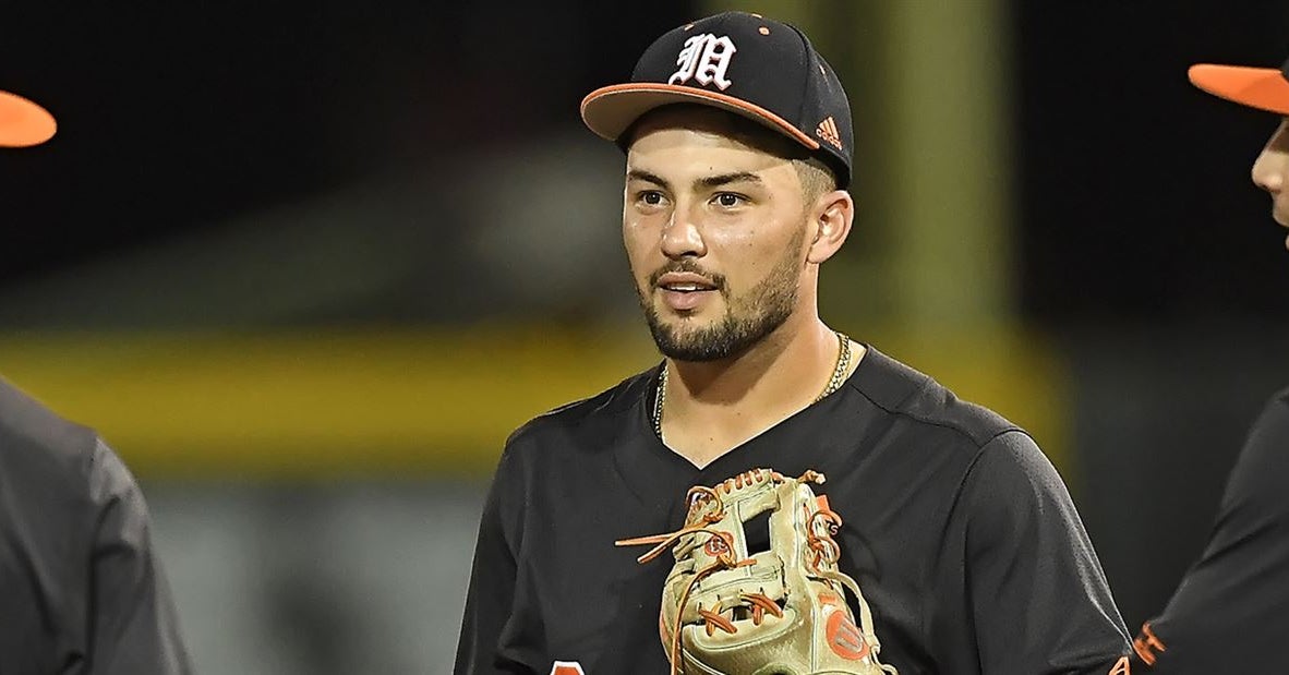 Dorian Gonzalez Jr.'s squeeze bunt gives Miami a walk-off win over FIU