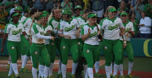 LIVE UPDATES: Analysis and more from Oregon-Drake softball