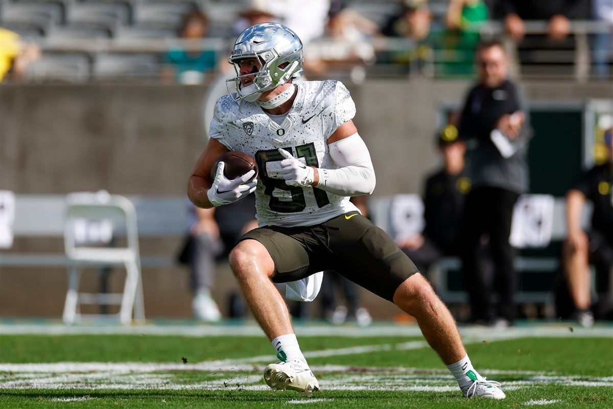 Former Oregon TE Casey Kelly announces transfer portal commitment