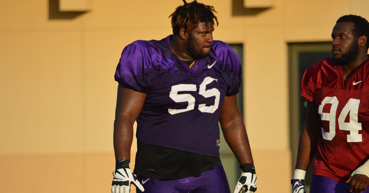 LSU resting players; Valentine making a push