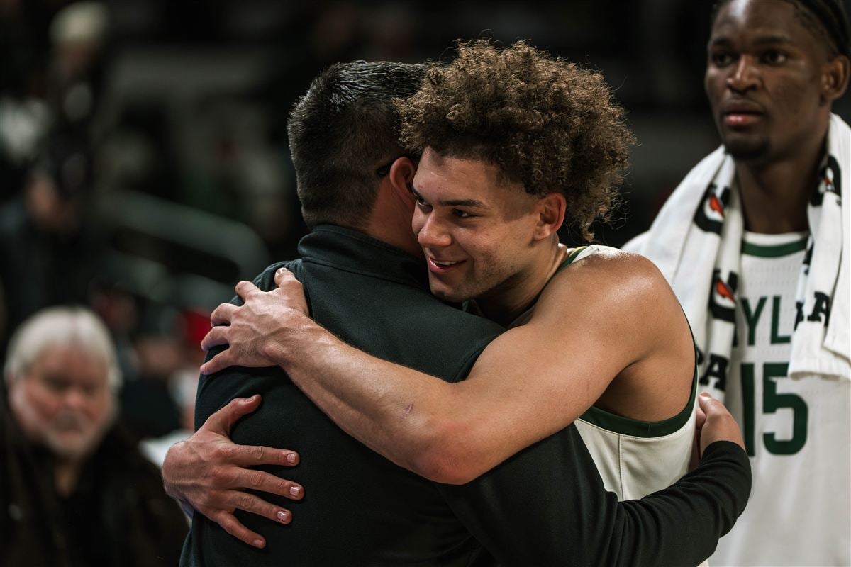 Cincinnati Downs Baylor 67-57 in Dan Skillings' Return to Clifton