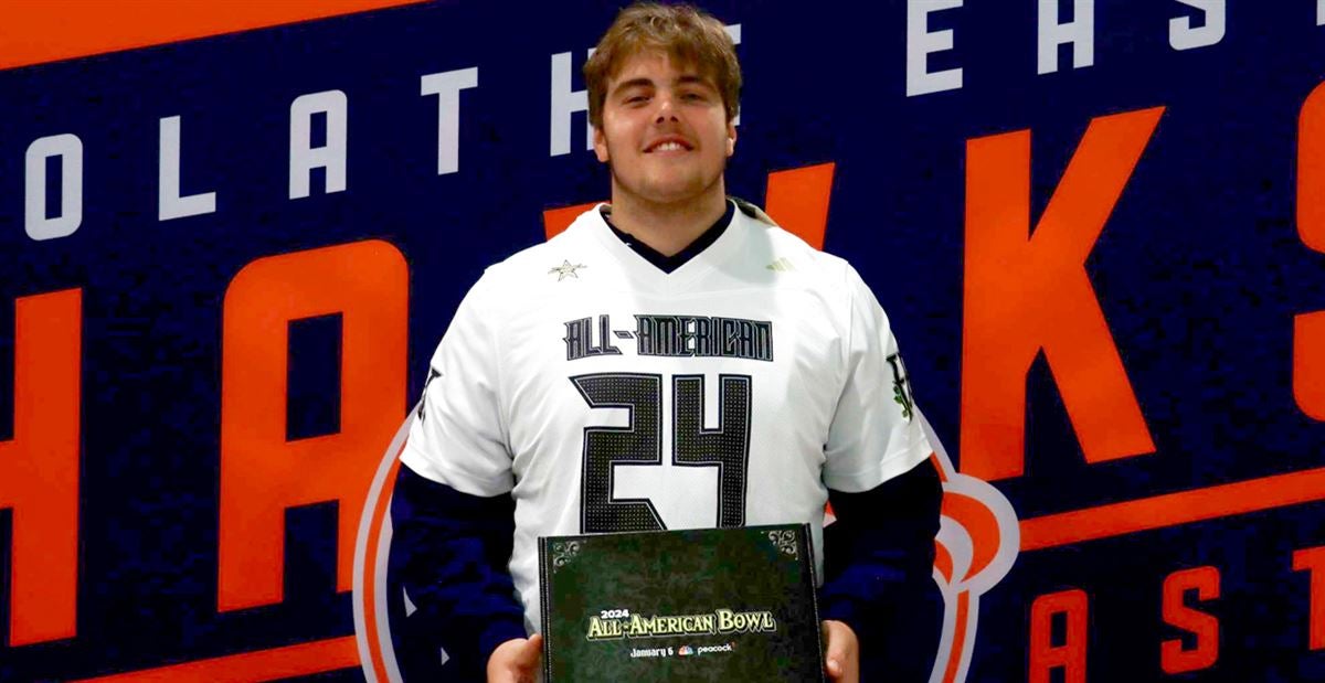 Minnesota commit Brett Carroll presented as All-American