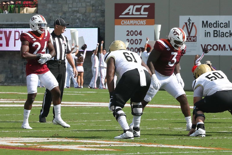 Fall Camp Prediction: Who replaces Dax?