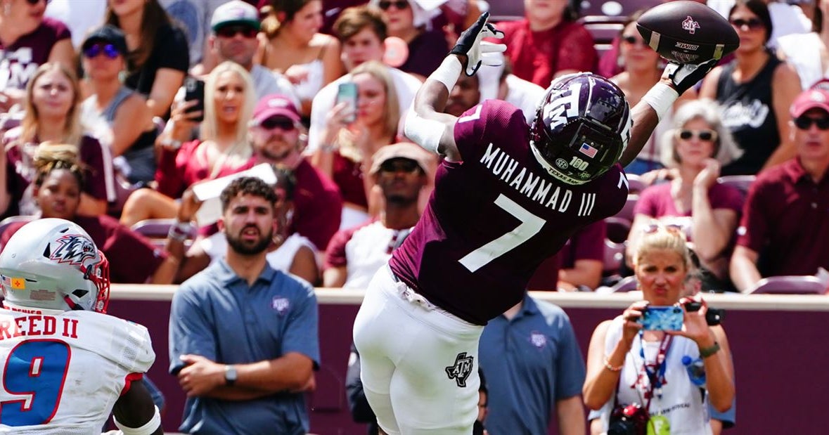 WATCH: A&M WR Moose Muhammad with one-handed grab for first career TD catch