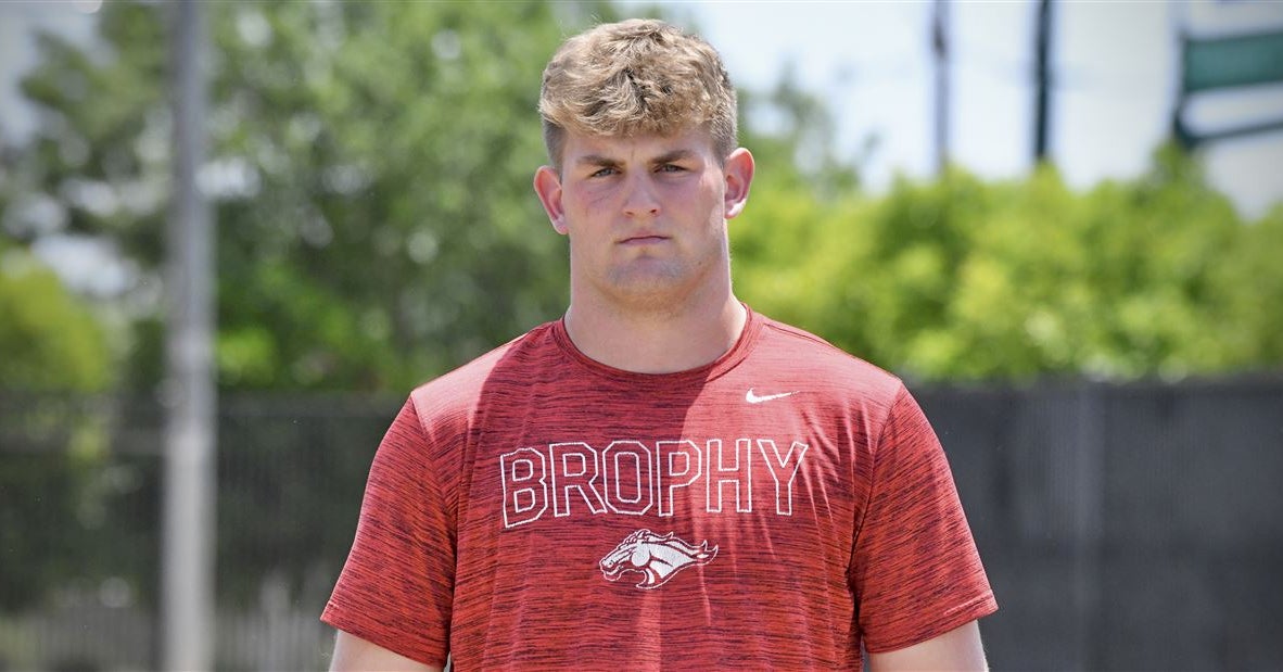 Parent Perspective: Inside the Commitment of Four-Star OT Logan Powell