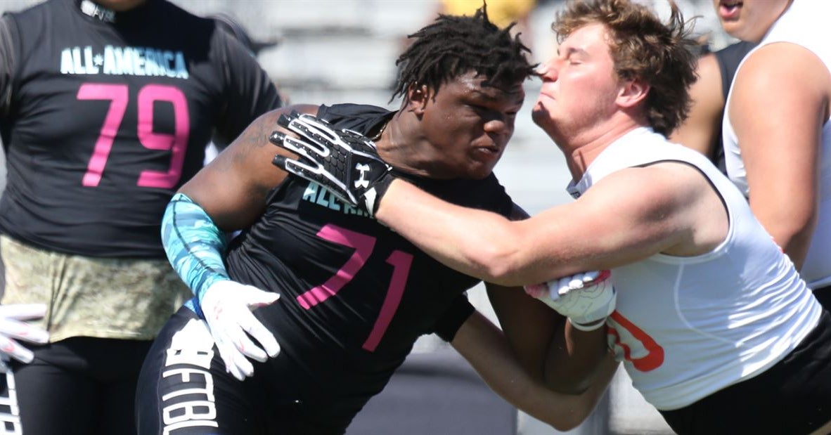 4-star DE Bryce Langston names top 2