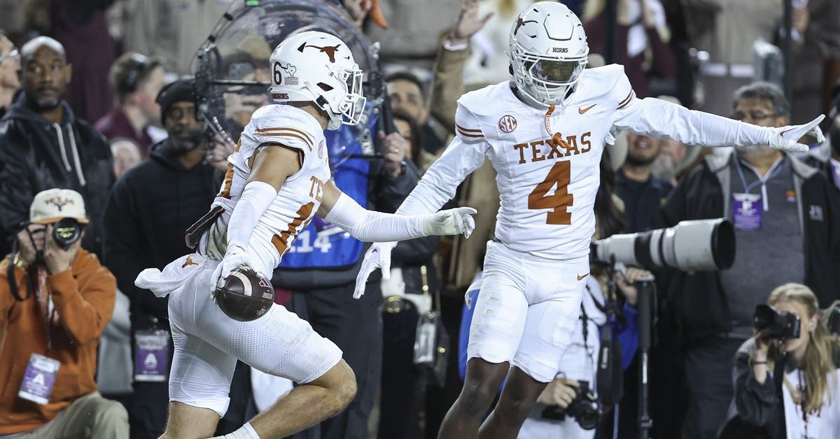Texas' Jahdae Barron, Michael Taaffe and Andrew Mukuba are spearheaded ...