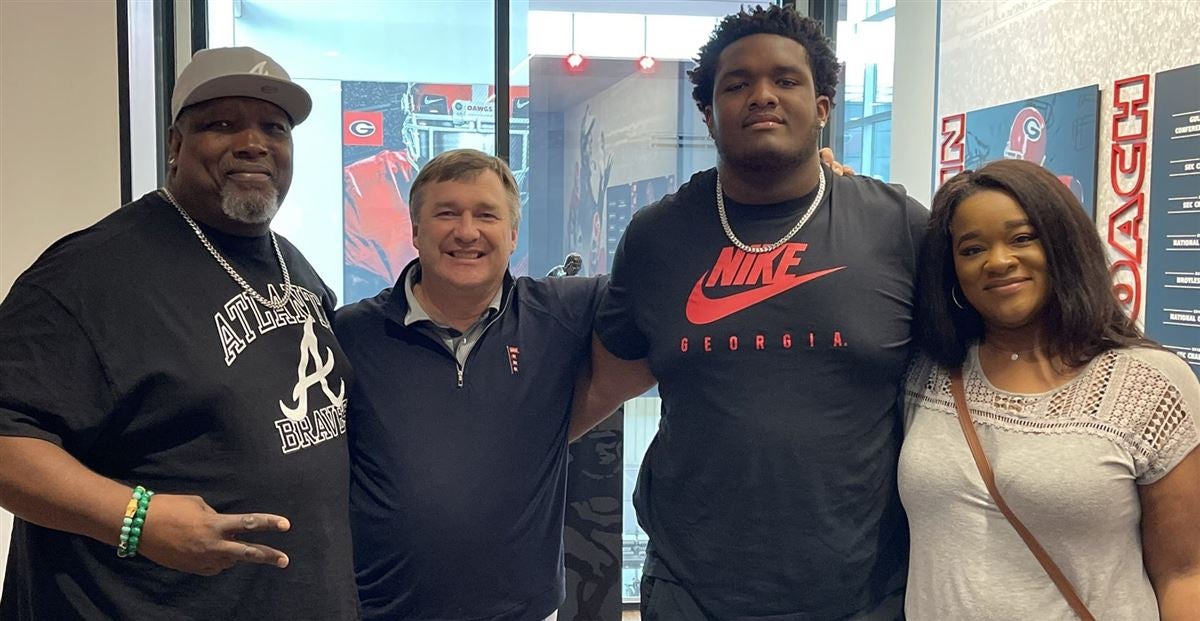 Top247 OT Daniel Calhoun commits to Georgia, a relationship with the ...