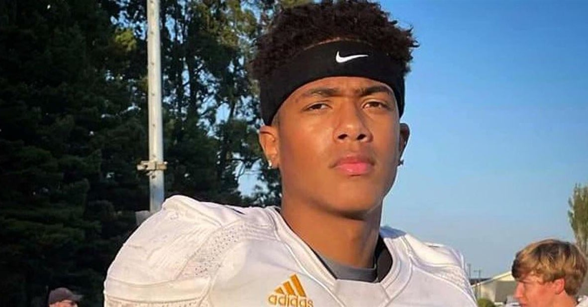 2025 QB Jaylen Johnson Talks Oregon State Visit