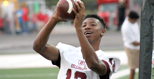 Jaelon Darden Profile Photos