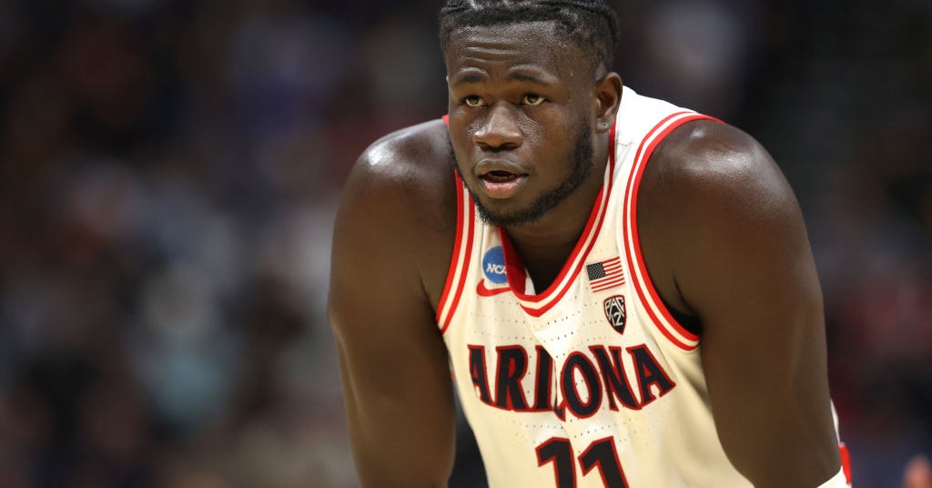 Indiana basketball transfer portal: Arizona transfer center Oumar Ballo ...