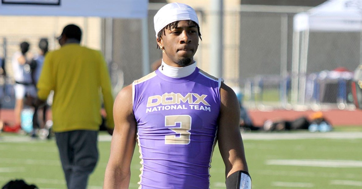 Bellevue West receiver Dae'vonn Hall talks official visits, Nebraska
