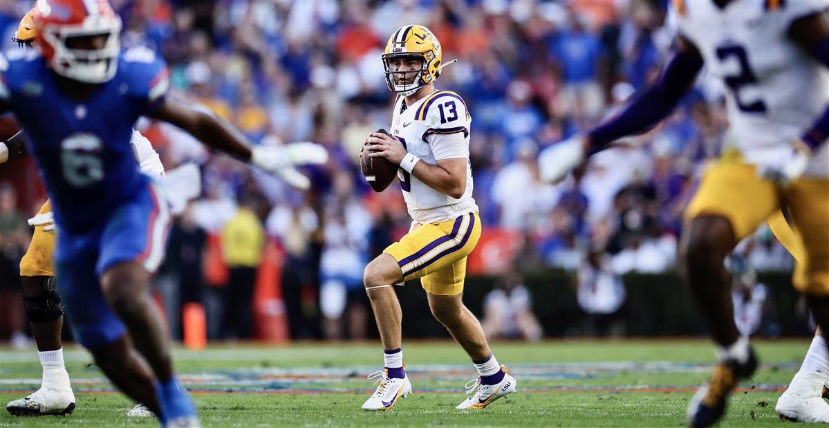 Projecting college football's top 10 quarterbacks for 2025 season