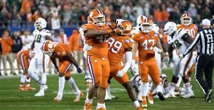 Clelin Ferrell, Clemson, Weak-Side Defensive End