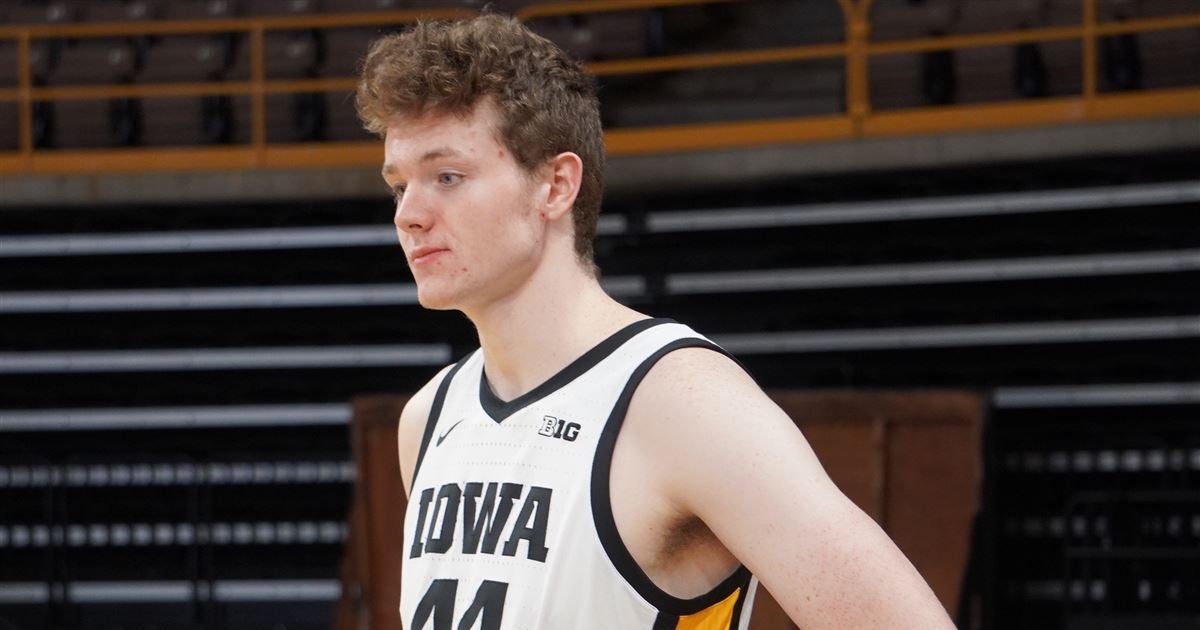 WATCH: One-on-one with Iowa center Riley Mulvey