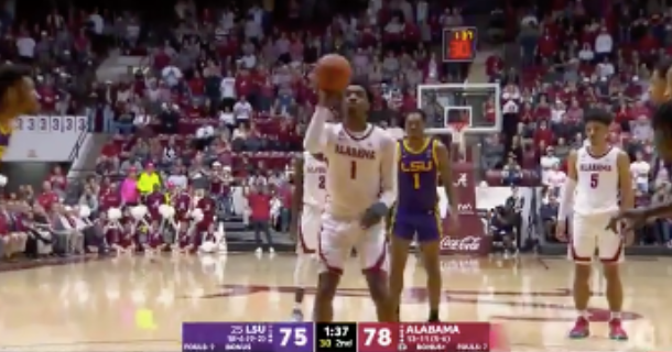 Herbert Jones hits one-handed free throws in Alabama win vs. LSU