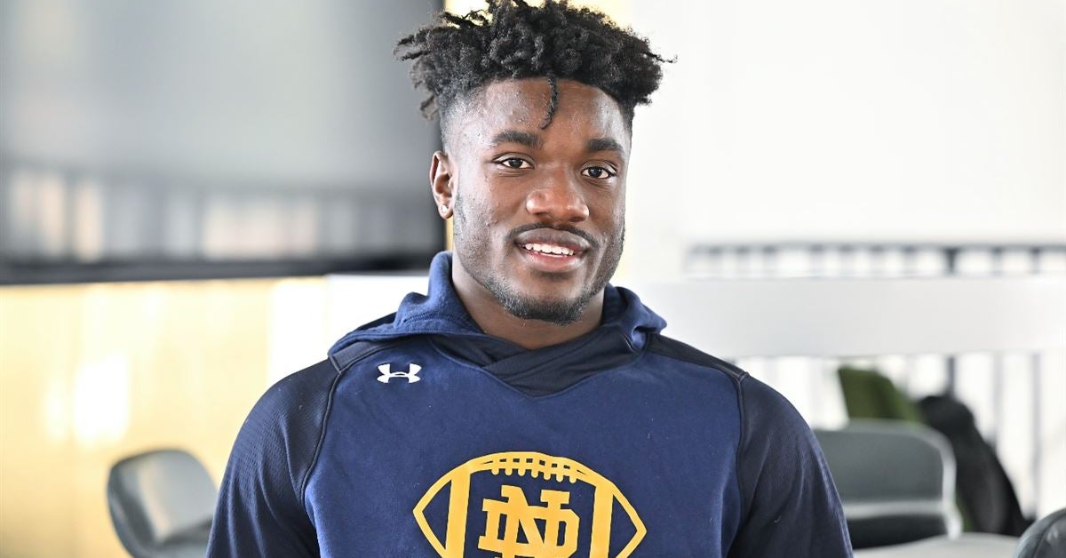 Jaylen Sneed: Worlds (and Bodies) Colliding