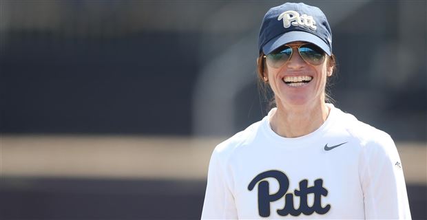Holly Aprile to be Louisville's new softball coach