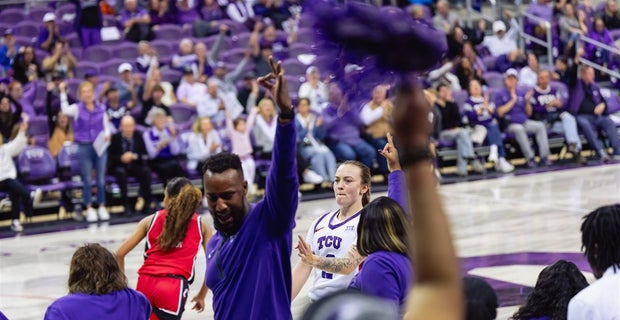 TCU holds off Cincinnati behind big night from Madison Conner, 81-66