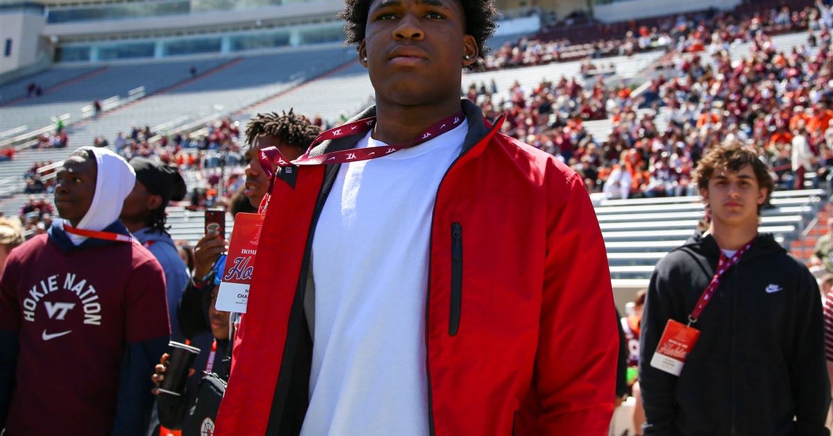 Official visits will lead to decision for LB Noah Chambers