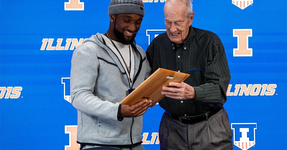 Isaiah Williams wins inaugural Loren Tate Media Award