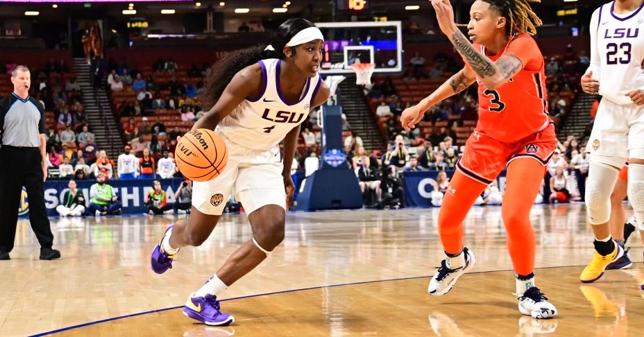 LSU's Flau’Jae Johnson and Aneesah Morrow named Co-SEC Players of Year