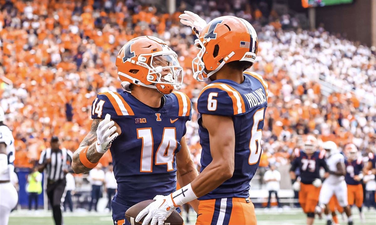 Illini football notebook: Offense 'swimming' through the fog; Scott's ...