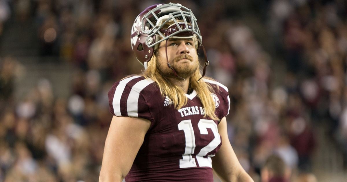 Michigan's Ben Mason wins the Lowman Trophy for best fullback : r/CFB