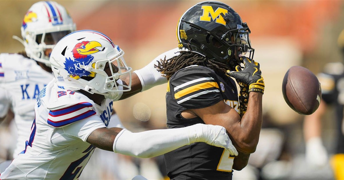 Kansas Pro Football Focus grades, snap counts analysis from Week 2