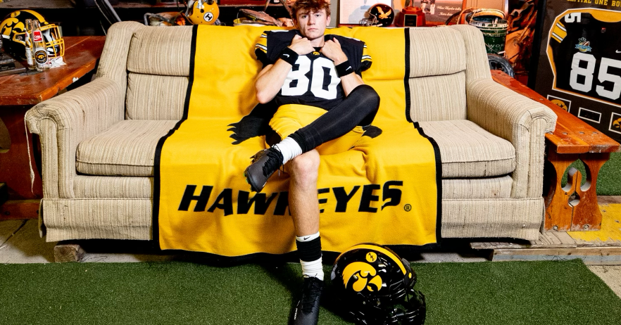 Iowa football lands commitment from five-star kicker Scott Starzyk