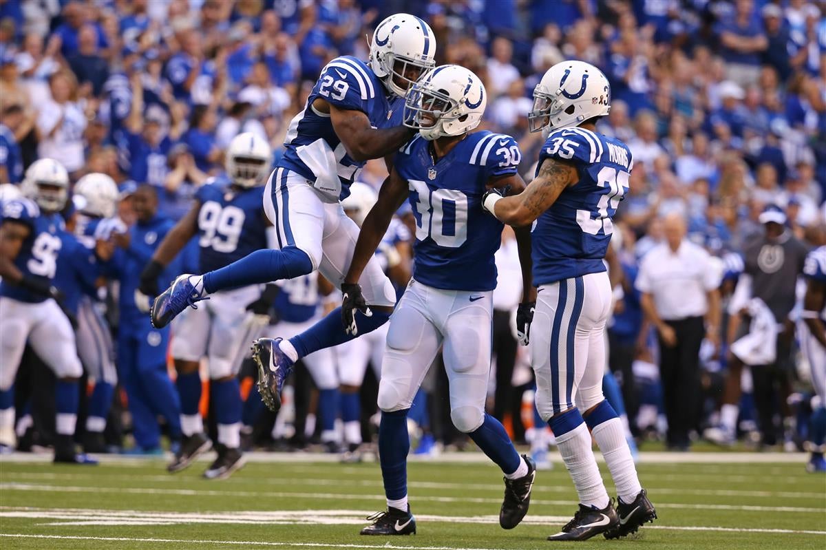 Lions sign D'Joun Smith, release Brian Leonhardt