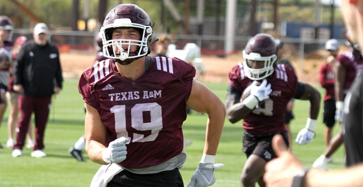 How can Texas A&M deal with the loss of tight end Donovan Green?