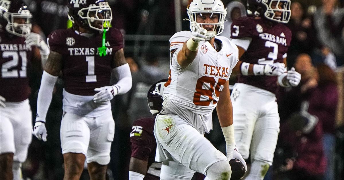 Texas Football: No. 3 Longhorns smash No. 20 Texas A&M in a slugfest ...