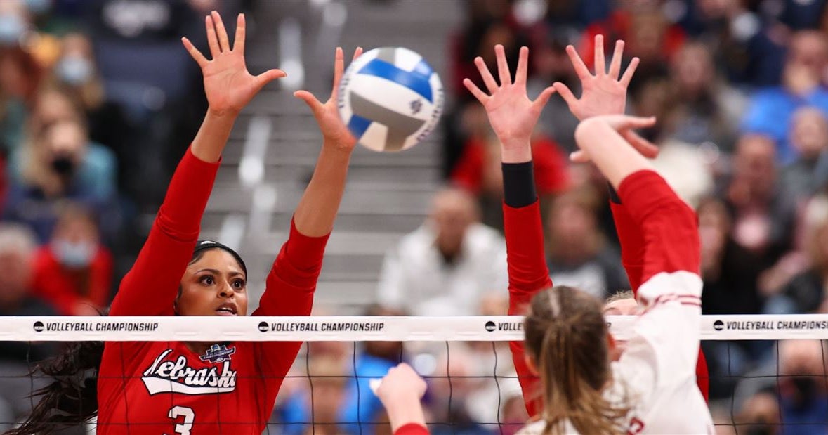 VB: Kayla Caffey enters transfer portal