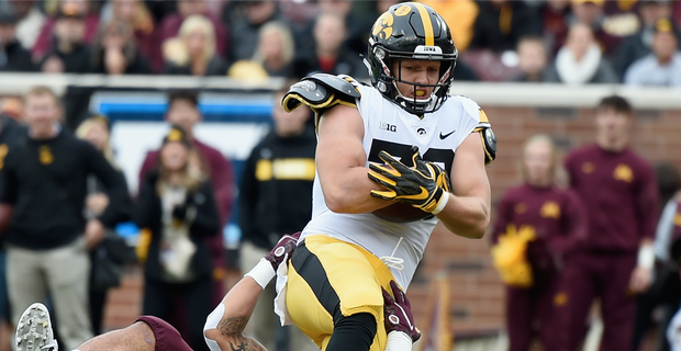 The 50 Best College Football Programs, Ranked by Total Wins