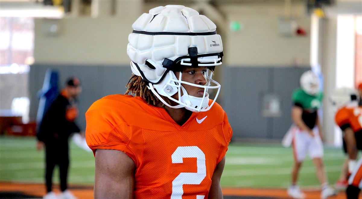 Spring Football Insider: OSU back in pads, Talyn Shettron putting in work